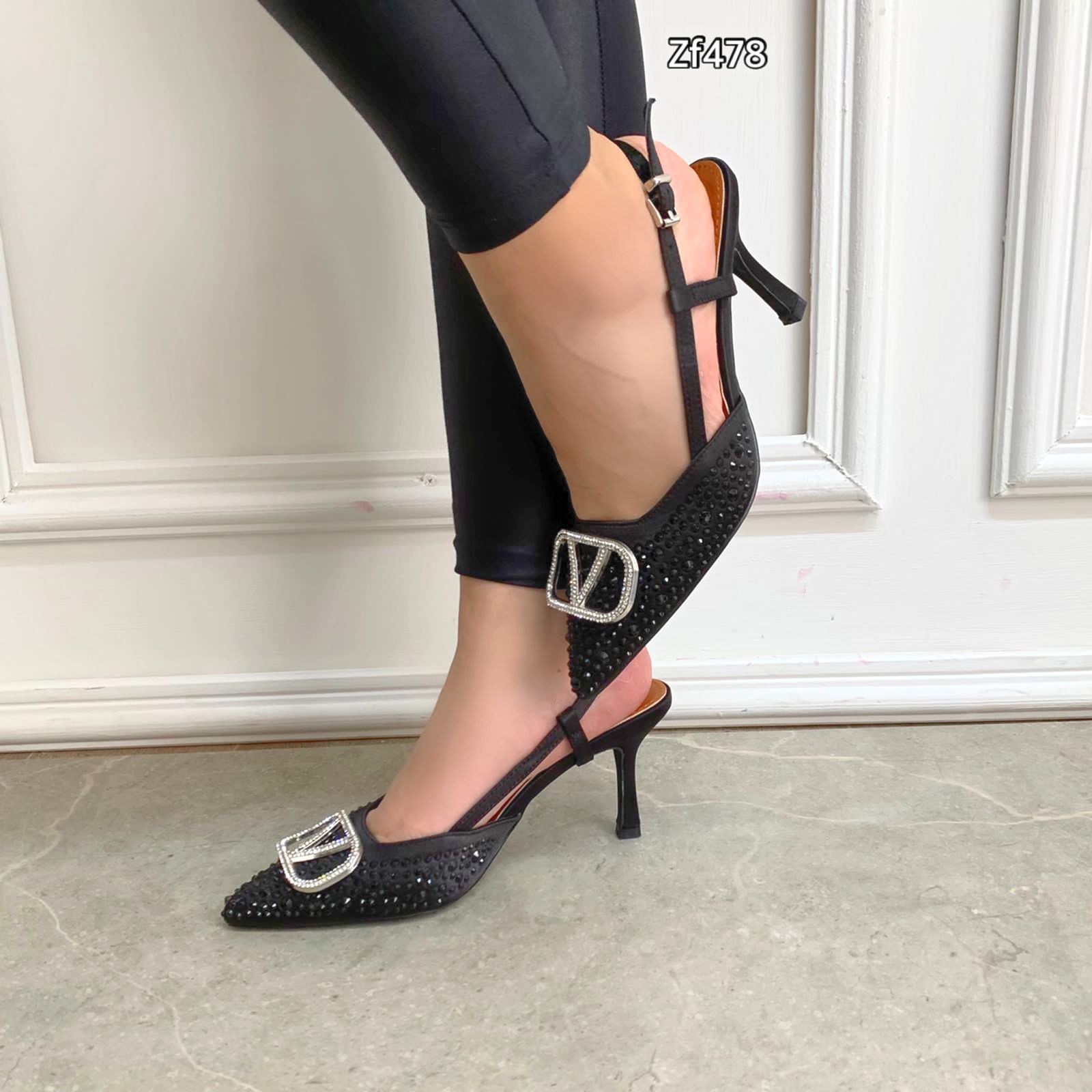 Stiletto negro apliques brillantes tacon 8cm K9015 C3 – Incanta Shoes